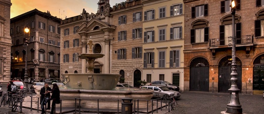 Piazza Farnese - Romeing