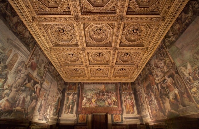 Rome’s wonder: Palazzo Farnese - Romeing