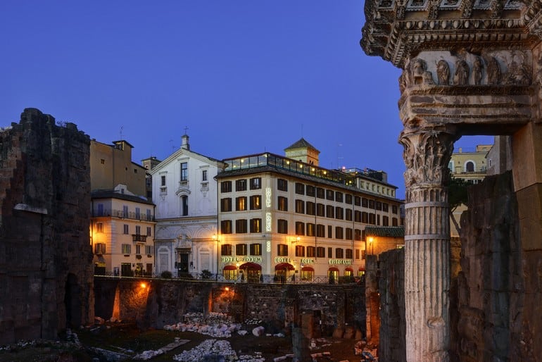 Hotel Forum’s Roof Garden Restaurant - Romeing