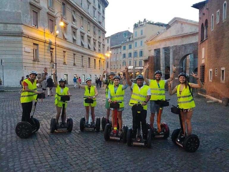 12 Must-Have Local Experiences in Rome - Romeing