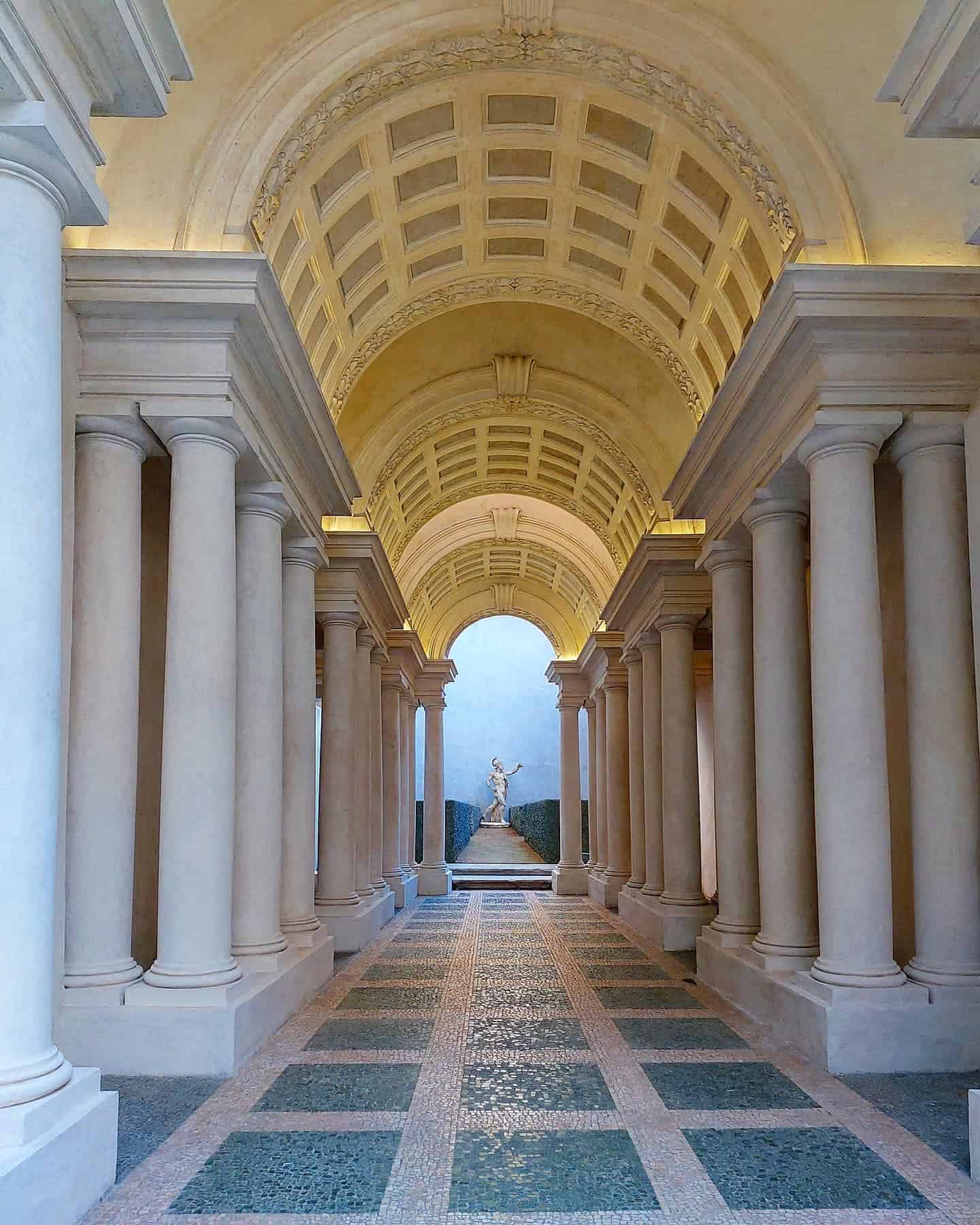 The Grand Palaces of Rome - Romeing