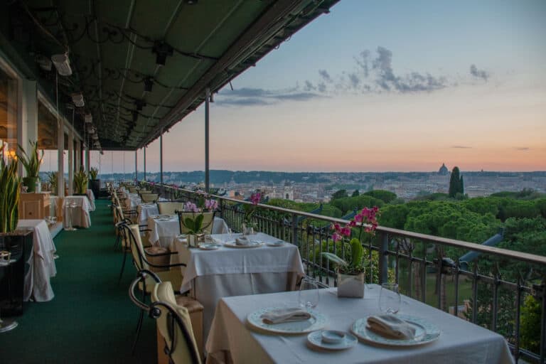 Mirabelle: a gourmet terrace suspended over the Eternal City - Romeing