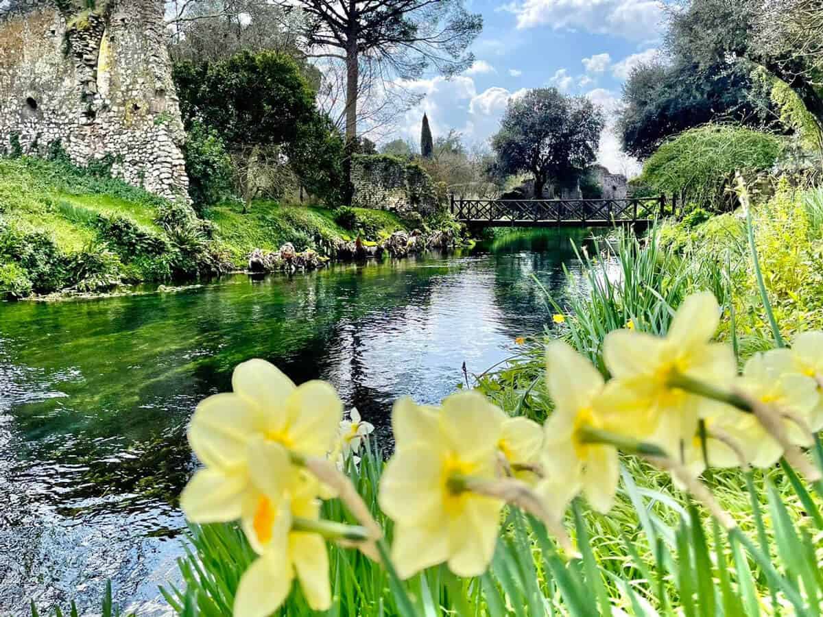 The enchanting Garden of Ninfa near Rome reopens - Romeing