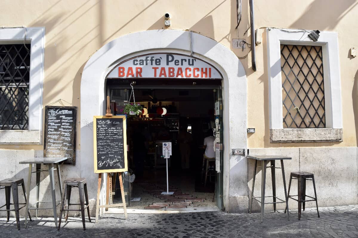 Streets of Rome: Via di Monserrato - Romeing