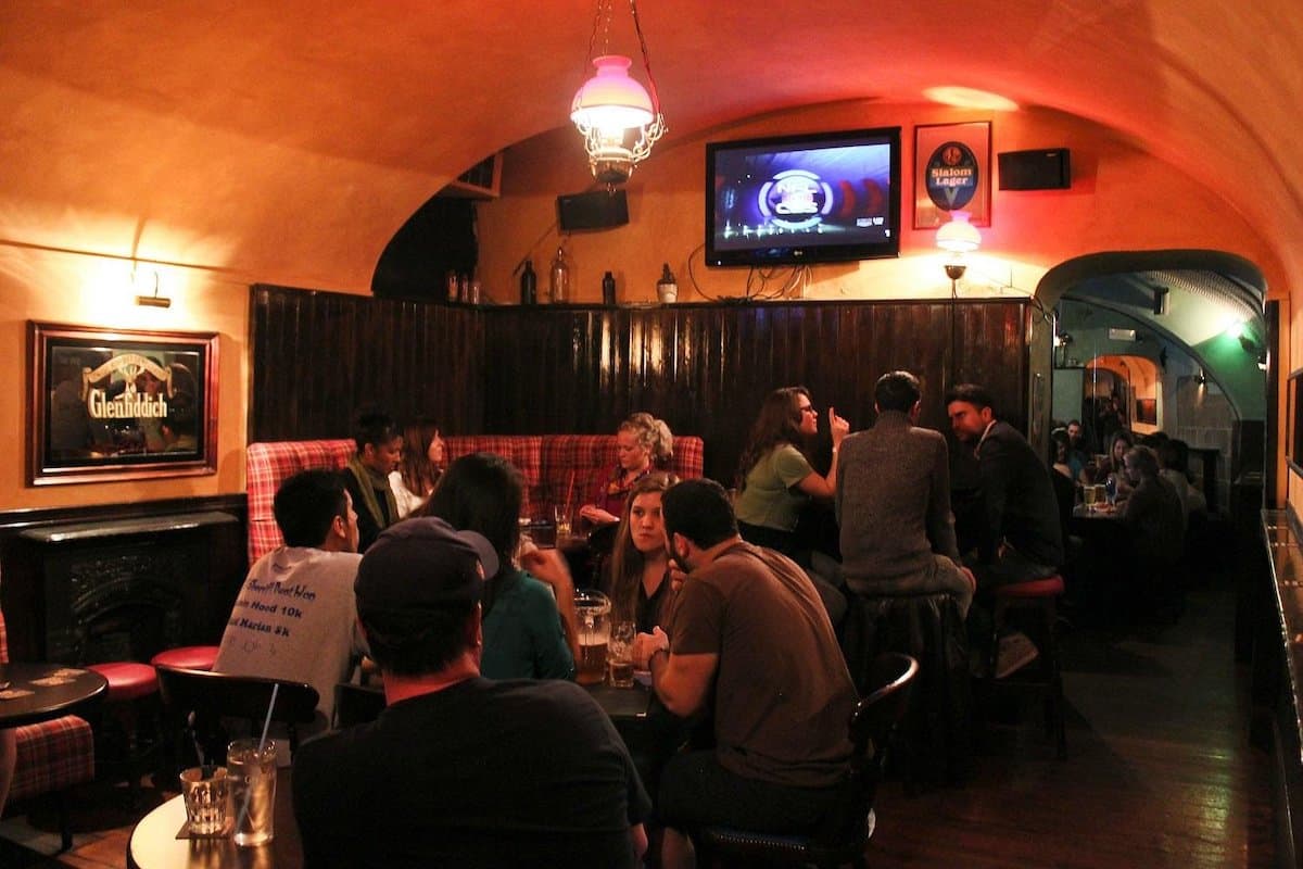 Best Sports Bars and Pubs in Rome - Romeing