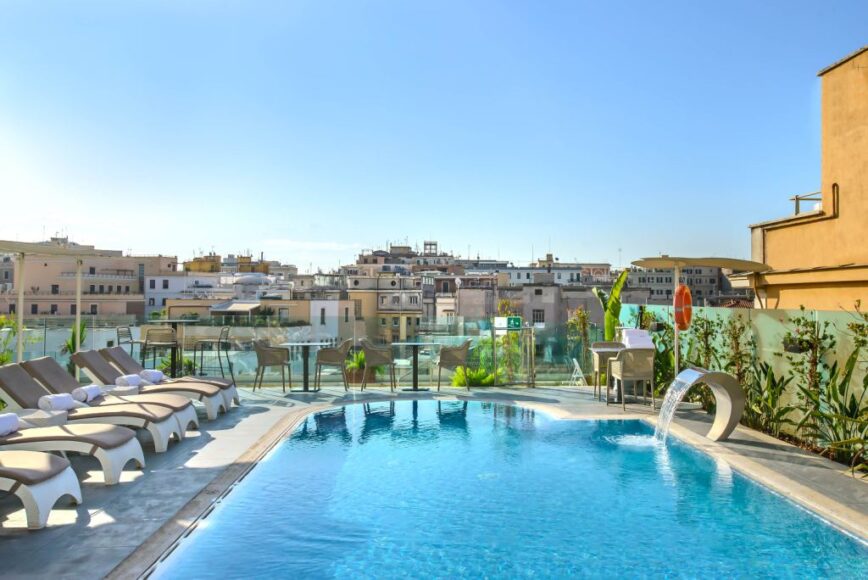 Rome Outdoor Pool Guide - Romeing